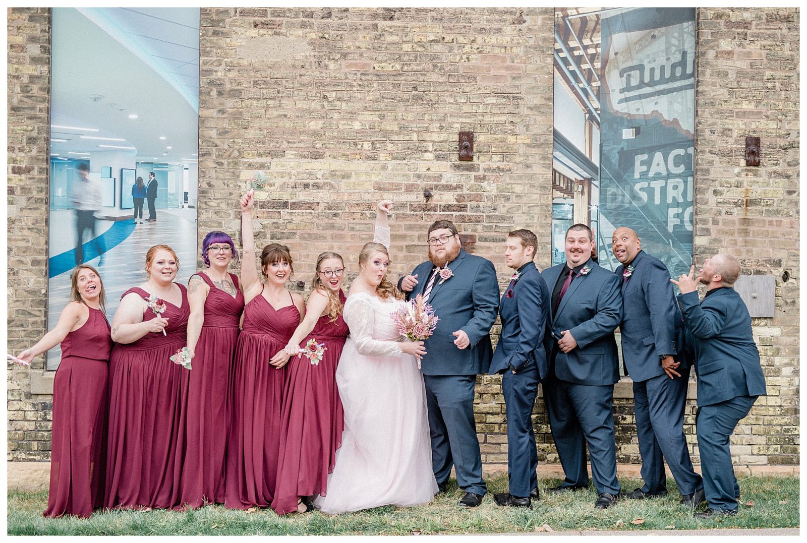 P + S: A MINNEAPOLIS FALL CITY WEDDING | Minnesota Wedding Photographer